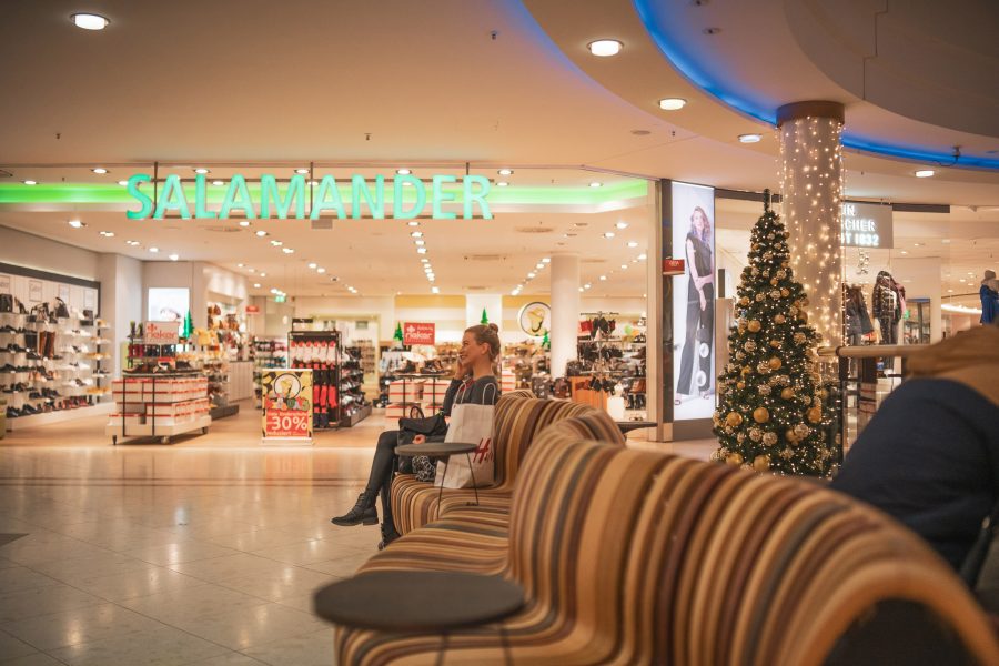 Gera Arcaden Shopping Centre - Green Furniture Concept